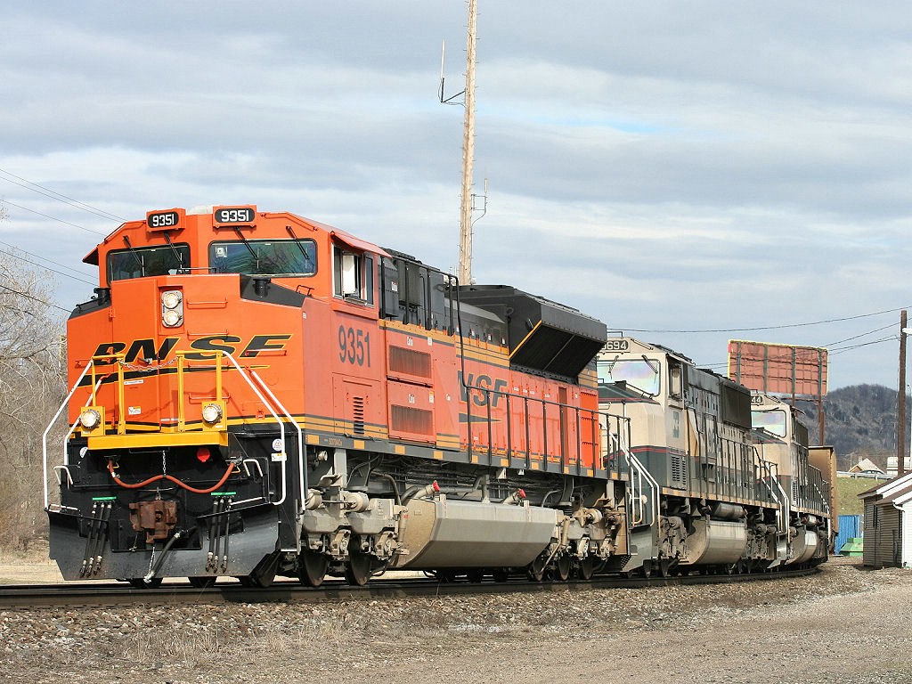 BNSF 9351